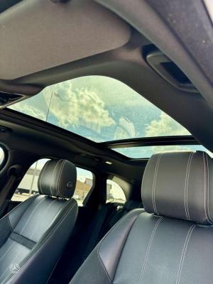 Black Land Rover Range Rover Velar 2019 in Taurage, with an engine capacity of 2.00 L and mileage of 140 thousand km for 21900 €, photo 14 on AUTOMOTO.COM.LV