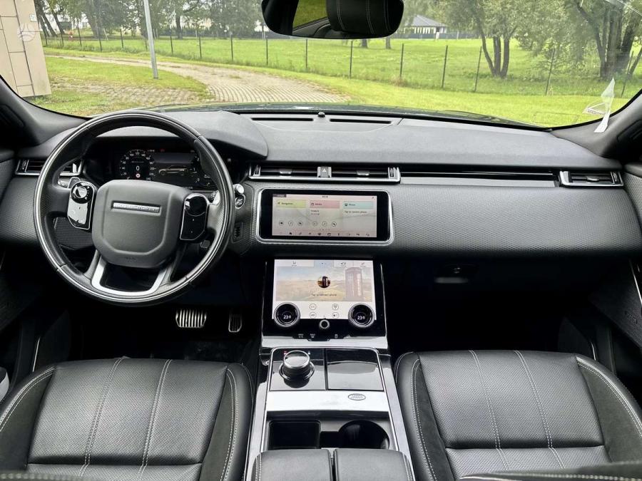 Black Land Rover Range Rover Velar 2019 in Taurage, with an engine capacity of 2.00 L and mileage of 140 thousand km for 21900 €, photo 12 on AUTOMOTO.COM.LV