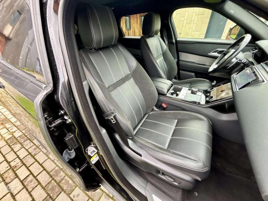 Black Land Rover Range Rover Velar 2019 in Taurage, with an engine capacity of 2.00 L and mileage of 140 thousand km for 21900 €, photo 14 on AUTOMOTO.COM.LV
