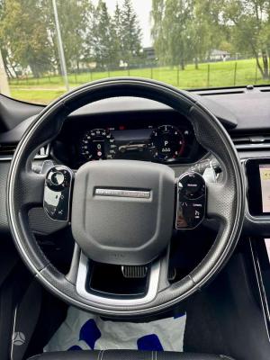Black Land Rover Range Rover Velar 2019 in Taurage, with an engine capacity of 2.00 L and mileage of 140 thousand km for 21900 €, photo 20 on AUTOMOTO.COM.LV