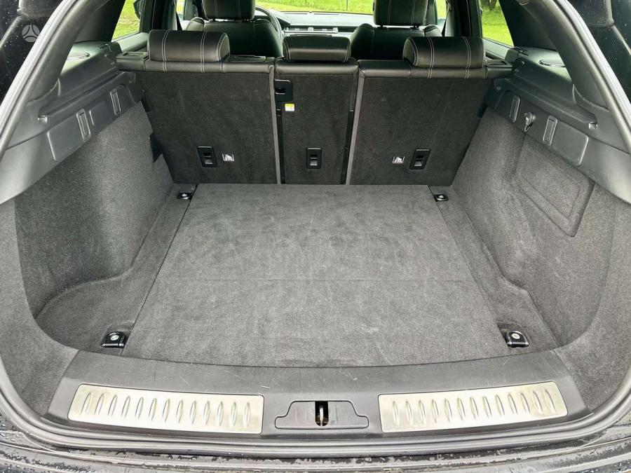 Black Land Rover Range Rover Velar 2019 in Taurage, with an engine capacity of 2.00 L and mileage of 140 thousand km for 21900 €, photo 33 on AUTOMOTO.COM.LV