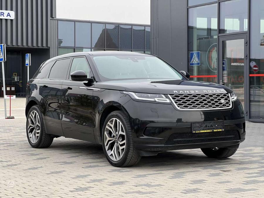 Melns Land Rover Range Rover Velar 2020 Šauļi, ar dzinēja tilpumu 2.99 L un nobraukumu 172 tūkst. km par 35500 €, foto 2 vietnē AUTOMOTO.COM.LV