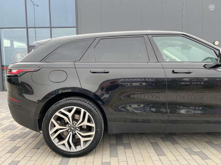 Melns Land Rover Range Rover Velar 2020 Šauļi, ar dzinēja tilpumu 2.99 L un nobraukumu 172 tūkst. km par 35500 €, foto 6 vietnē AUTOMOTO.COM.LV