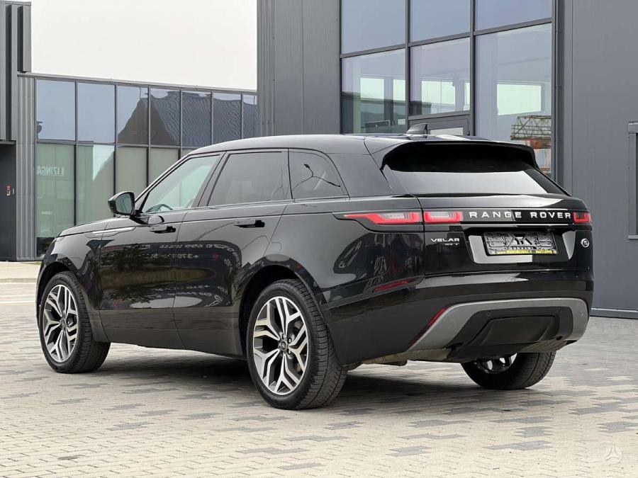 Melns Land Rover Range Rover Velar 2020 Šauļi, ar dzinēja tilpumu 2.99 L un nobraukumu 172 tūkst. km par 35500 €, foto 14 vietnē AUTOMOTO.COM.LV