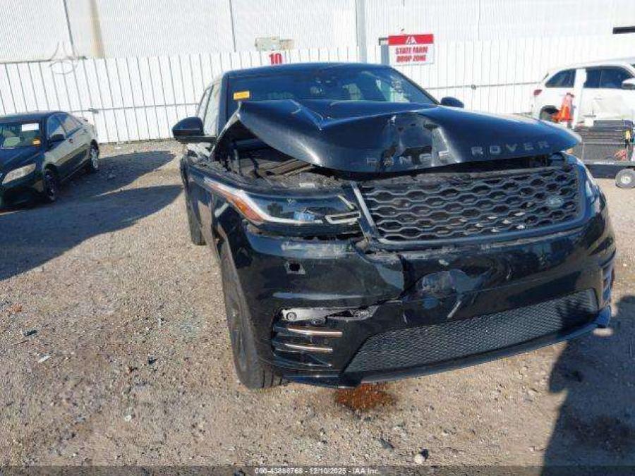 Black Land Rover Range Rover Velar 2020 in Klaipeda, with an engine capacity of 2.00 L and mileage of 74 thousand km for 9100 €, photo 17 on AUTOMOTO.COM.LV