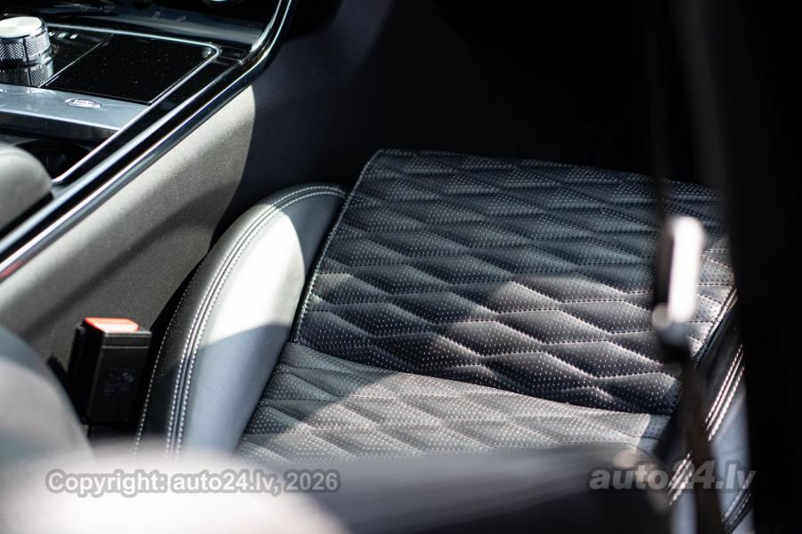 Melns Land Rover Range Rover Velar 2020 Tartu, ar dzinēja tilpumu 5.00 L un nobraukumu 55 tūkst. km par 46200 €, foto 24 vietnē AUTOMOTO.COM.LV