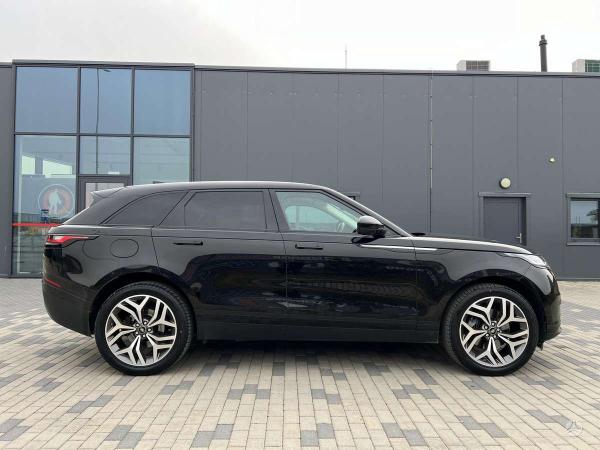 Melns Land Rover Range Rover Velar 2020 Šauļi, ar dzinēja tilpumu 2.99 L un nobraukumu 173 tūkst. km par 33500 €, foto 5 vietnē AUTOMOTO.COM.LV