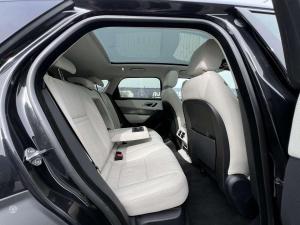 Black Land Rover Range Rover Velar 2020 in Siauliai, with an engine capacity of 2.99 L and mileage of 173 thousand km for 33500 €, photo 27 on AUTOMOTO.COM.LV