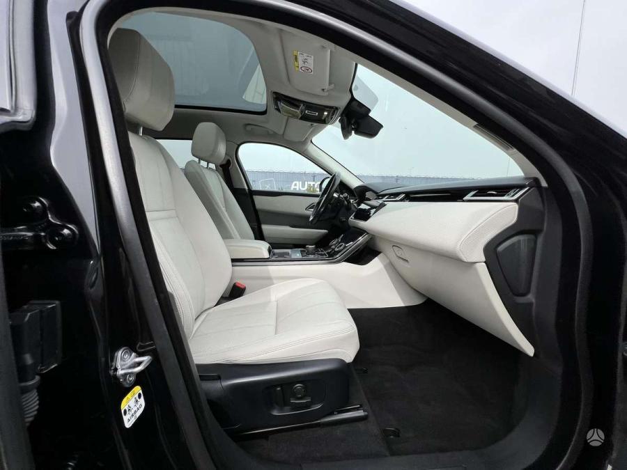 Black Land Rover Range Rover Velar 2020 in Siauliai, with an engine capacity of 2.99 L and mileage of 173 thousand km for 33500 €, photo 29 on AUTOMOTO.COM.LV