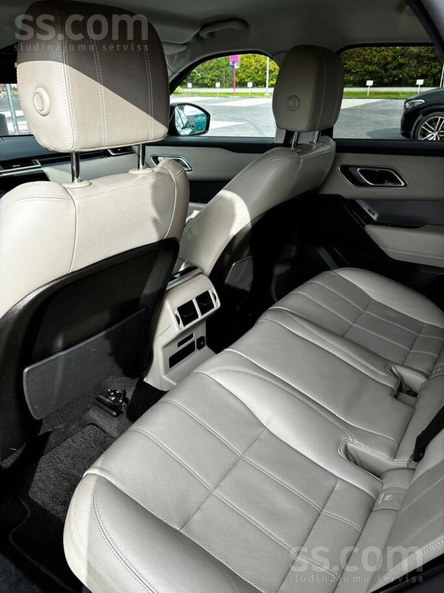 Black Land Rover Range Rover Velar 2020 in Riga, with an engine capacity of 2.00 L and mileage of 120 thousand km for 21200 €, photo 12 on AUTOMOTO.COM.LV