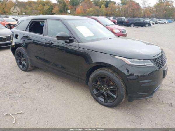 Black Land Rover Range Rover Velar 2022 in Klaipeda, with an engine capacity of 2.00 L and mileage of 41 thousand km for 16000 €, photo 1 on AUTOMOTO.COM.LV