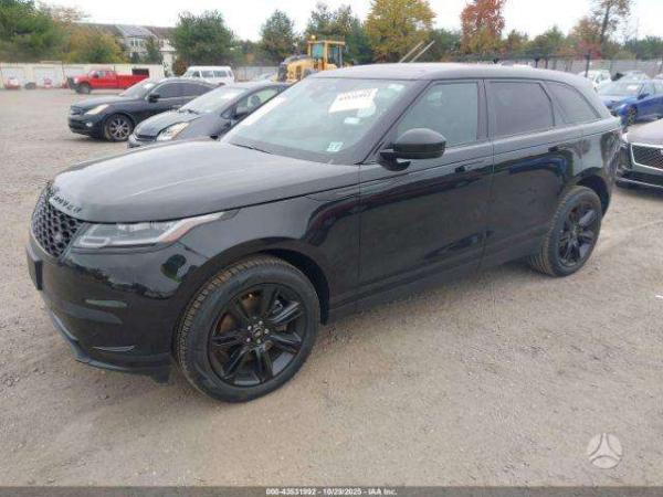 Black Land Rover Range Rover Velar 2022 in Klaipeda, with an engine capacity of 2.00 L and mileage of 41 thousand km for 16000 €, photo 2 on AUTOMOTO.COM.LV