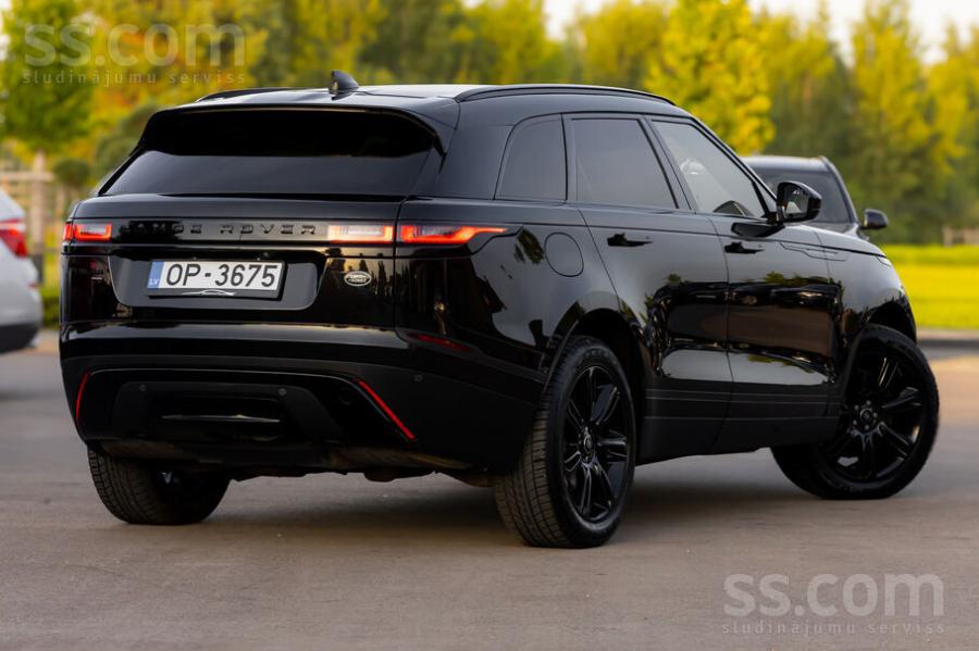 Melns Land Rover Range Rover Velar 2022 Jelgava, ar dzinēja tilpumu 2.00 L un nobraukumu 0 tūkst. km par 27500 €, foto 7 vietnē AUTOMOTO.COM.LV
