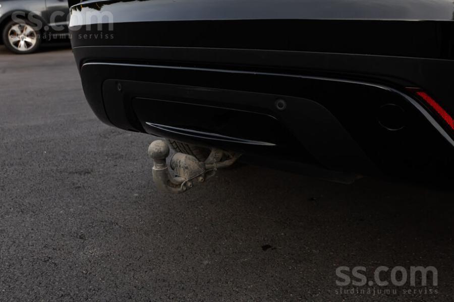 Melns Land Rover Range Rover Velar 2022 Jelgava, ar dzinēja tilpumu 2.00 L un nobraukumu 0 tūkst. km par 27500 €, foto 18 vietnē AUTOMOTO.COM.LV