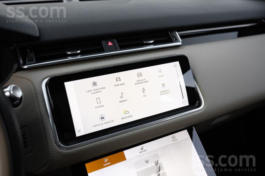Melns Land Rover Range Rover Velar 2022 Jelgava, ar dzinēja tilpumu 2.00 L un nobraukumu 0 tūkst. km par 27500 €, foto 30 vietnē AUTOMOTO.COM.LV
