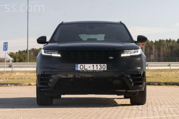Melns Land Rover Range Rover Velar 2023 Rīga, ar dzinēja tilpumu 3.00 L un nobraukumu 44 tūkst. km par 56900 €, foto 2 vietnē AUTOMOTO.COM.LV