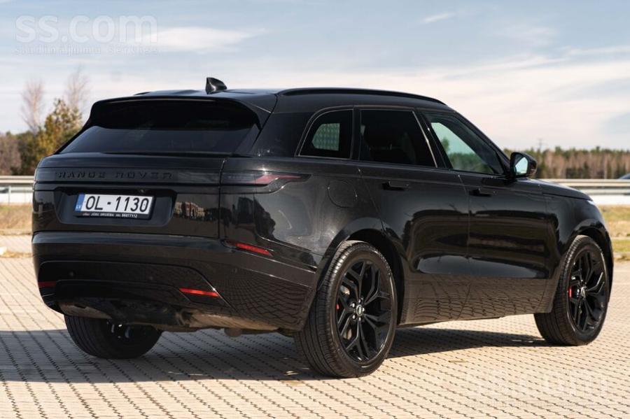 Melns Land Rover Range Rover Velar 2023 Rīga, ar dzinēja tilpumu 3.00 L un nobraukumu 44 tūkst. km par 56900 €, foto 4 vietnē AUTOMOTO.COM.LV