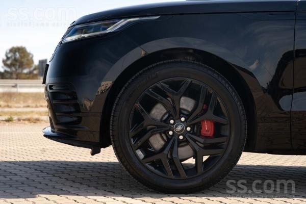 Melns Land Rover Range Rover Velar 2023 Rīga, ar dzinēja tilpumu 3.00 L un nobraukumu 44 tūkst. km par 56900 €, foto 5 vietnē AUTOMOTO.COM.LV