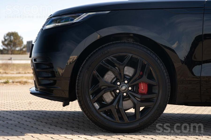 Melns Land Rover Range Rover Velar 2023 Rīga, ar dzinēja tilpumu 3.00 L un nobraukumu 44 tūkst. km par 56900 €, foto 6 vietnē AUTOMOTO.COM.LV