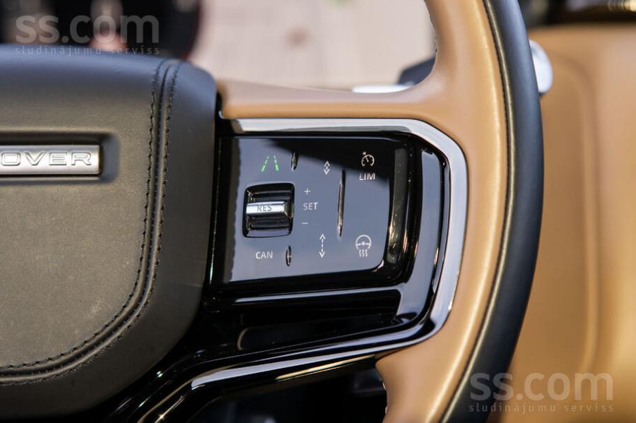 Melns Land Rover Range Rover Velar 2023 Rīga, ar dzinēja tilpumu 3.00 L un nobraukumu 44 tūkst. km par 56900 €, foto 8 vietnē AUTOMOTO.COM.LV