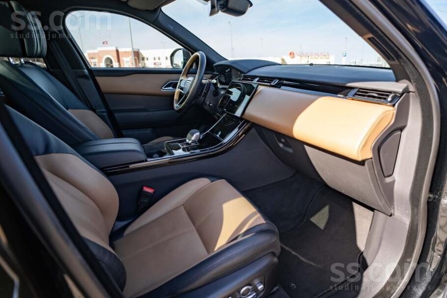 Melns Land Rover Range Rover Velar 2023 Rīga, ar dzinēja tilpumu 3.00 L un nobraukumu 44 tūkst. km par 56900 €, foto 28 vietnē AUTOMOTO.COM.LV