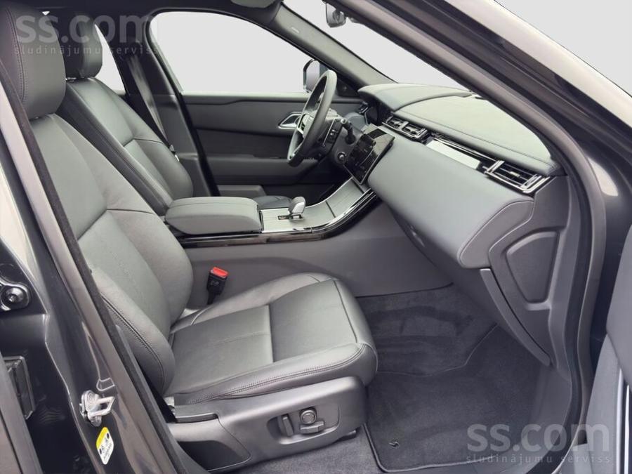 Black Land Rover Range Rover Velar 2026 in Riga, with an engine capacity of 2.00 L and mileage of 12 thousand km for 69900 €, photo 6 on AUTOMOTO.COM.LV