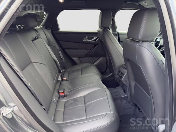 Melns Land Rover Range Rover Velar 2026 Rīga, ar dzinēja tilpumu 2.00 L un nobraukumu 12 tūkst. km par 69900 €, foto 8 vietnē AUTOMOTO.COM.LV