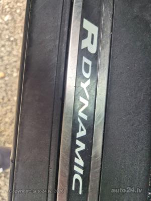 Melns Land Rover Range Rover Velar 2018 Pērnava, ar dzinēja tilpumu 2.00 L un nobraukumu 112 tūkst. km par 27500 €, foto 13 vietnē AUTOMOTO.COM.LV