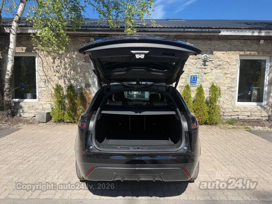 Melns Land Rover Range Rover Velar 2019 Tallina, ar dzinēja tilpumu 2.00 L un nobraukumu 132 tūkst. km par 23990 €, foto 15 vietnē AUTOMOTO.COM.LV