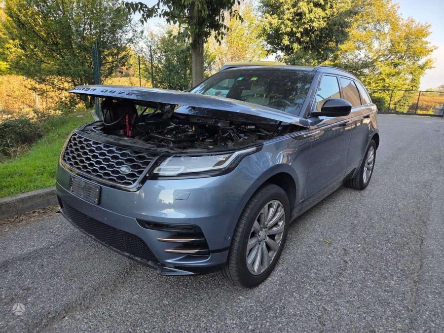Blue Land Rover Range Rover Velar 2017 in Gargzdai, with an engine capacity of 2.00 L and mileage of 124 thousand km for 18500 €, photo 4 on AUTOMOTO.COM.LV