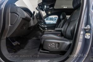 Zils Land Rover Range Rover Velar 2024 Tallina, ar dzinēja tilpumu 3.00 L un nobraukumu 40 tūkst. km par 67500 €, foto 6 vietnē AUTOMOTO.COM.LV