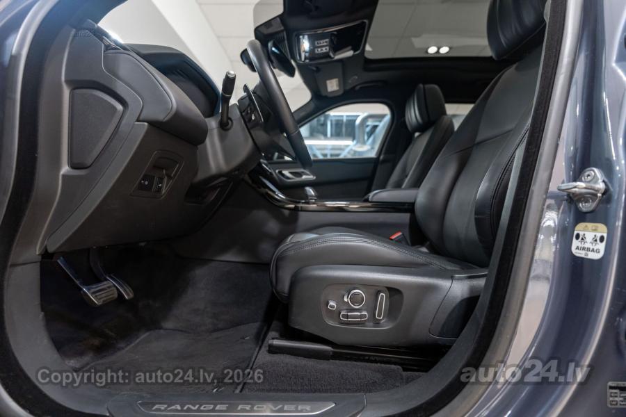 Zils Land Rover Range Rover Velar 2024 Tallina, ar dzinēja tilpumu 3.00 L un nobraukumu 40 tūkst. km par 67500 €, foto 6 vietnē AUTOMOTO.COM.LV
