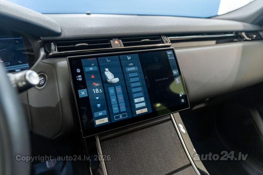 Zils Land Rover Range Rover Velar 2024 Tallina, ar dzinēja tilpumu 3.00 L un nobraukumu 40 tūkst. km par 67500 €, foto 12 vietnē AUTOMOTO.COM.LV