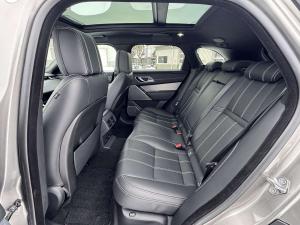 Brūns Land Rover Range Rover Velar 2017 Šauļi, ar dzinēja tilpumu 3.00 L un nobraukumu 182 tūkst. km par 28300 €, foto 16 vietnē AUTOMOTO.COM.LV