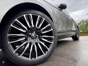 Brūns Land Rover Range Rover Velar 2017 Šauļi, ar dzinēja tilpumu 3.00 L un nobraukumu 129 tūkst. km par 25399 €, foto 11 vietnē AUTOMOTO.COM.LV