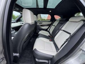 Brūns Land Rover Range Rover Velar 2017 Šauļi, ar dzinēja tilpumu 3.00 L un nobraukumu 129 tūkst. km par 25399 €, foto 20 vietnē AUTOMOTO.COM.LV