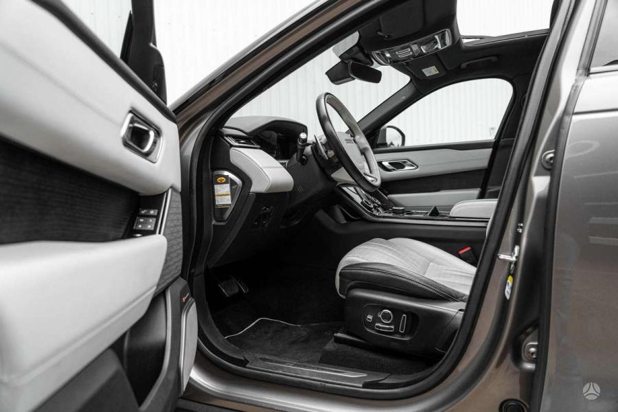 Brūns Land Rover Range Rover Velar 2017 Viļņa, ar dzinēja tilpumu 2.99 L un nobraukumu 183 tūkst. km par 29990 €, foto 23 vietnē AUTOMOTO.COM.LV