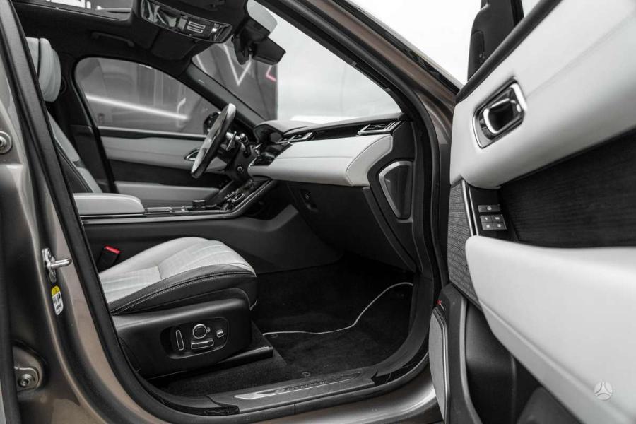 Brūns Land Rover Range Rover Velar 2017 Viļņa, ar dzinēja tilpumu 2.99 L un nobraukumu 183 tūkst. km par 29990 €, foto 28 vietnē AUTOMOTO.COM.LV