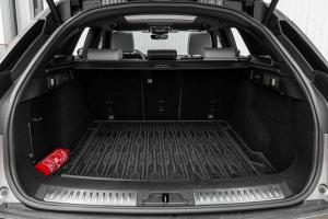 Brūns Land Rover Range Rover Velar 2017 Viļņa, ar dzinēja tilpumu 2.99 L un nobraukumu 183 tūkst. km par 29990 €, foto 42 vietnē AUTOMOTO.COM.LV