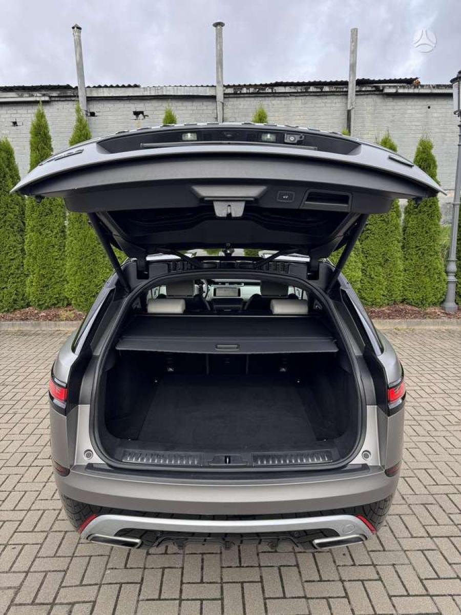 Brown Land Rover Range Rover Velar 2017 in Siauliai, with an engine capacity of 3.00 L and mileage of 156 thousand km for 23990 €, photo 21 on AUTOMOTO.COM.LV