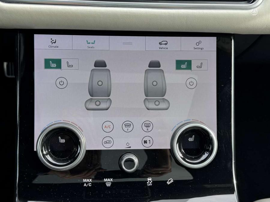 Brown Land Rover Range Rover Velar 2017 in Siauliai, with an engine capacity of 3.00 L and mileage of 156 thousand km for 23990 €, photo 24 on AUTOMOTO.COM.LV