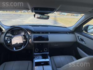 Brown Land Rover Range Rover Velar 2018 in Riga, with an engine capacity of 2.00 L and mileage of 63 thousand km for 28000 €, photo 7 on AUTOMOTO.COM.LV