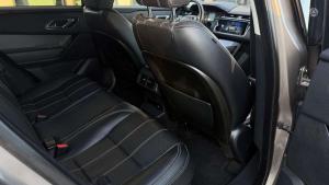 Brūns Land Rover Range Rover Velar 2018 Viļņa, ar dzinēja tilpumu 2.00 L un nobraukumu 150 tūkst. km par 21500 €, foto 10 vietnē AUTOMOTO.COM.LV