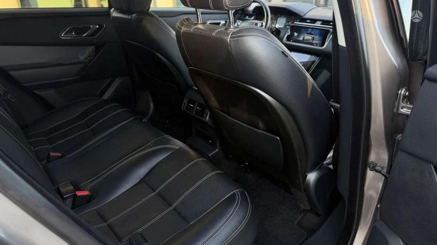 Brūns Land Rover Range Rover Velar 2018 Viļņa, ar dzinēja tilpumu 2.00 L un nobraukumu 150 tūkst. km par 21500 €, foto 10 vietnē AUTOMOTO.COM.LV