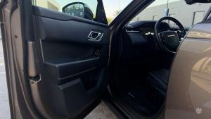Brūns Land Rover Range Rover Velar 2018 Viļņa, ar dzinēja tilpumu 2.00 L un nobraukumu 150 tūkst. km par 21500 €, foto 28 vietnē AUTOMOTO.COM.LV