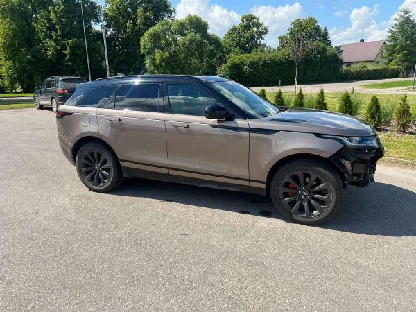 Brown Land Rover Range Rover Velar 2018 in Kaunas, with an engine capacity of 2.00 L and mileage of 240 thousand km for 14500 €, photo 3 on AUTOMOTO.COM.LV