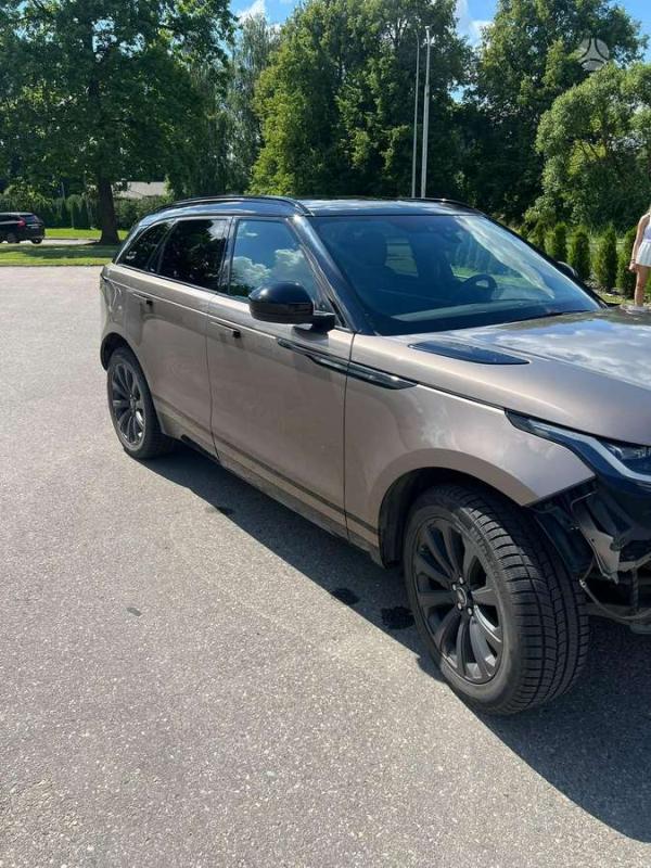 Brown Land Rover Range Rover Velar 2018 in Kaunas, with an engine capacity of 2.00 L and mileage of 240 thousand km for 14500 €, photo 8 on AUTOMOTO.COM.LV