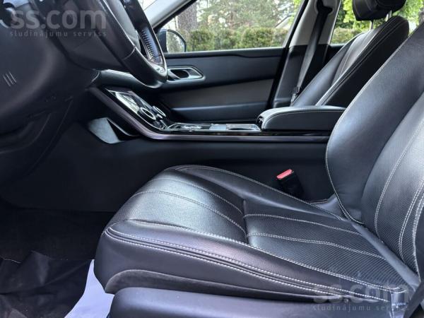 Land Rover Range Rover Velar 2017 Rīga, ar dzinēja tilpumu 2.00 L un nobraukumu 172 tūkst. km par 19990 €, foto 9 vietnē AUTOMOTO.COM.LV