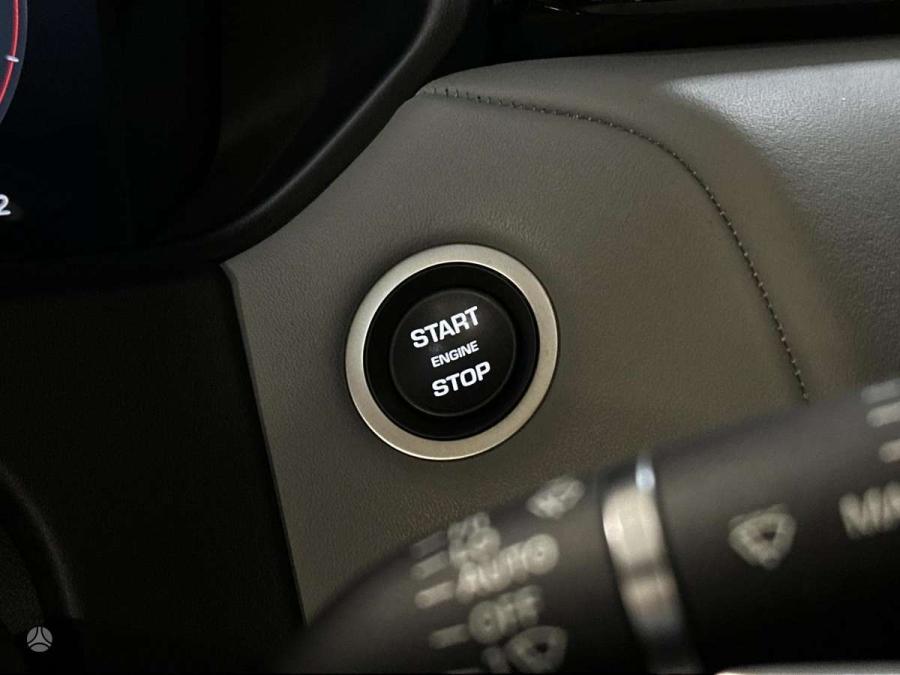 Land Rover Range Rover Velar 2024 Viļņa, ar dzinēja tilpumu 3.00 L un nobraukumu 23 tūkst. km par 75000 €, foto 24 vietnē AUTOMOTO.COM.LV