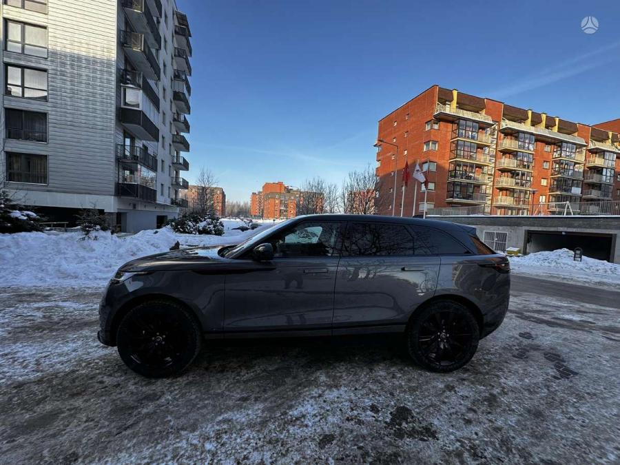 Grey Land Rover Range Rover Velar 2017 in Vilnius, with an engine capacity of 2.99 L and mileage of 188 thousand km for 29999 €, photo 6 on AUTOMOTO.COM.LV